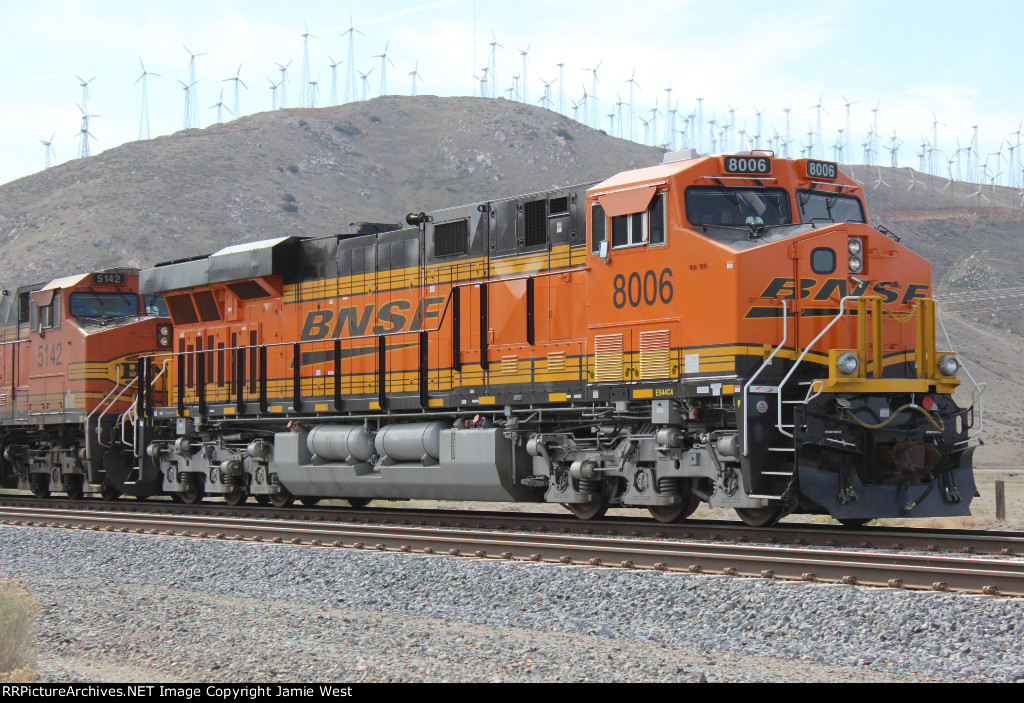 BNSF 8006